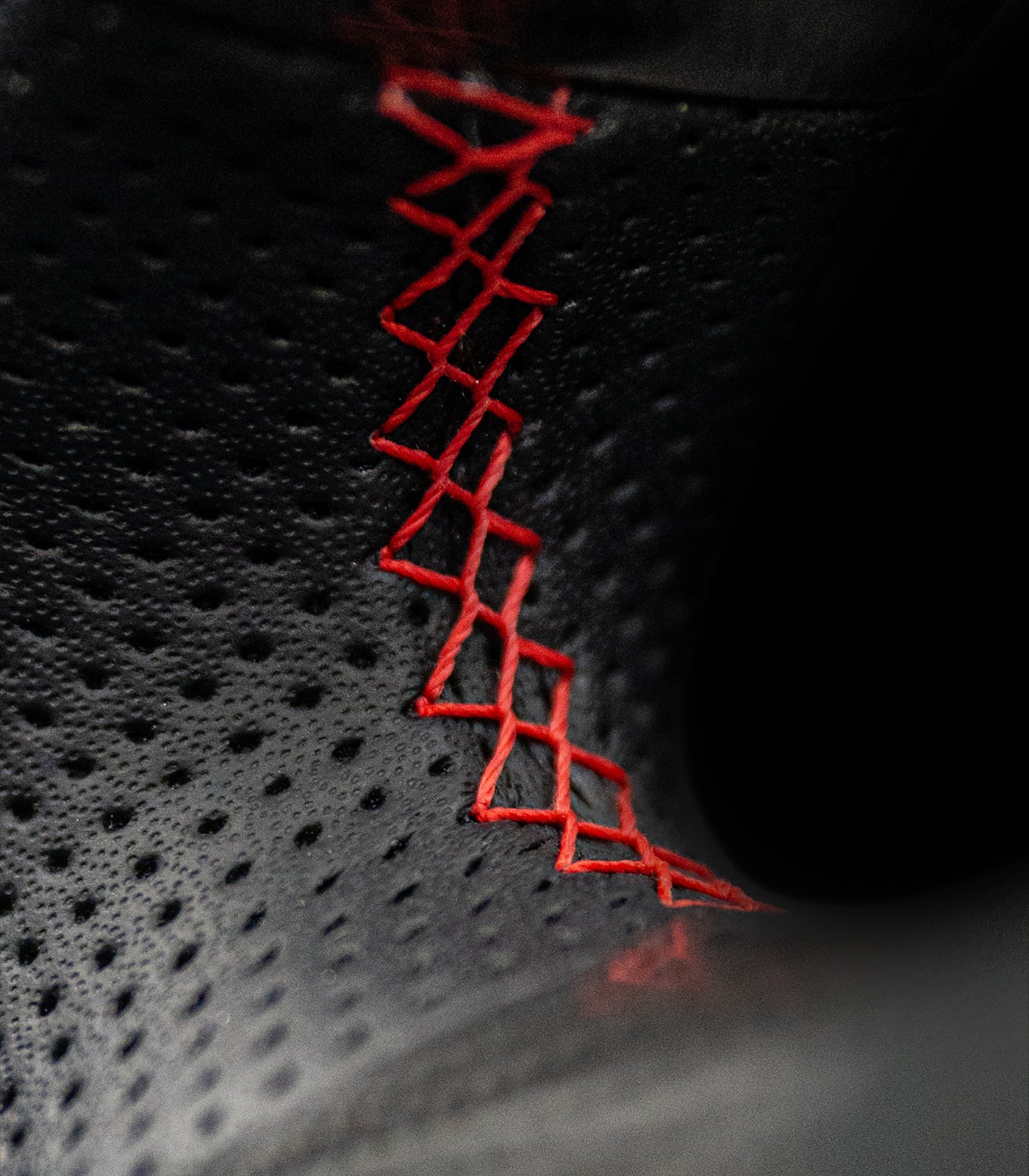 TESLA MODEL 3 / Y PERFORATED LEATHER KNIGHT RIDER GLOSS CARBON STEERIN ...